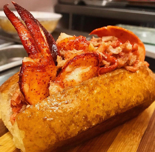 Buttered Lobster Roll | Fat Cheeks Hawaii